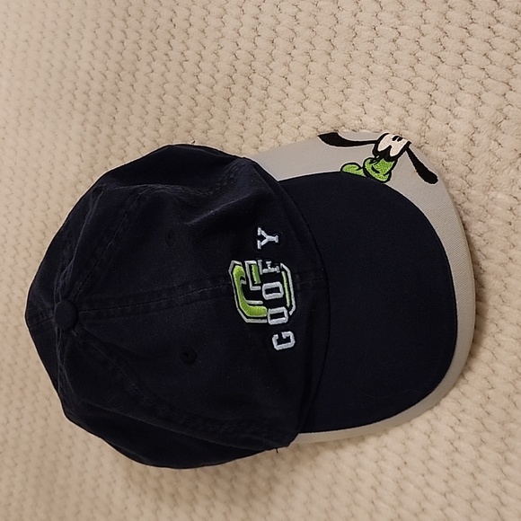 Disney | Accessories | Disney Vintage Goofy Dark Blue Disney Hats One ...